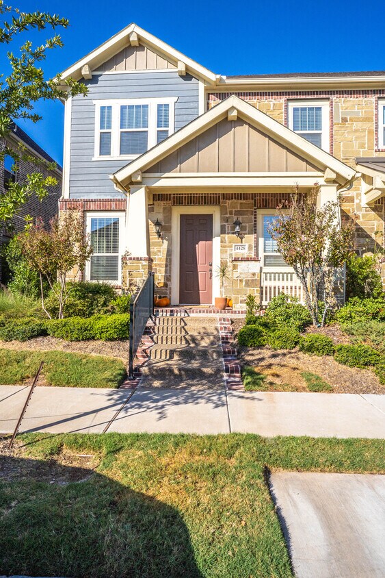 4428 Meadow Hawk Dr, Arlington, TX 76005 - Townhome Rentals in ...