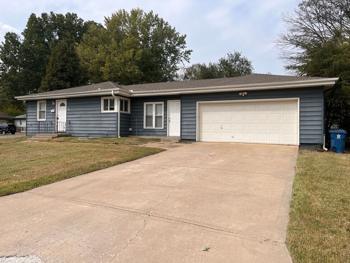 600 SE 6th St, Lee's Summit, MO 64063 - House Rental in Lee's Summit ...