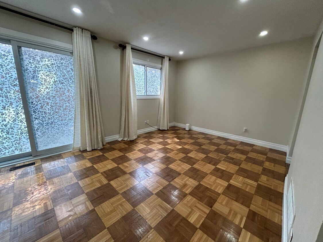 81 Hansen Rd N, Brampton, ON L6V 3C7 - Townhouse for Rent in Brampton ...