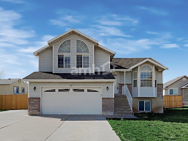 Oakcrest Estates Apartments for Rent with Hardwood Floors - West Point ...