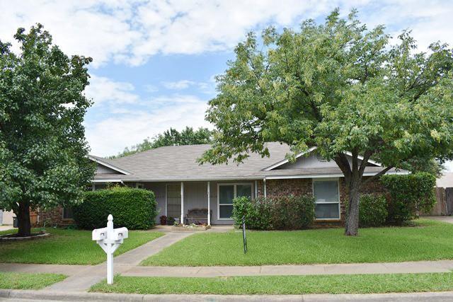 2919 Timothy Ln, Euless, TX 76039 - Townhome Rentals in Euless TX ...