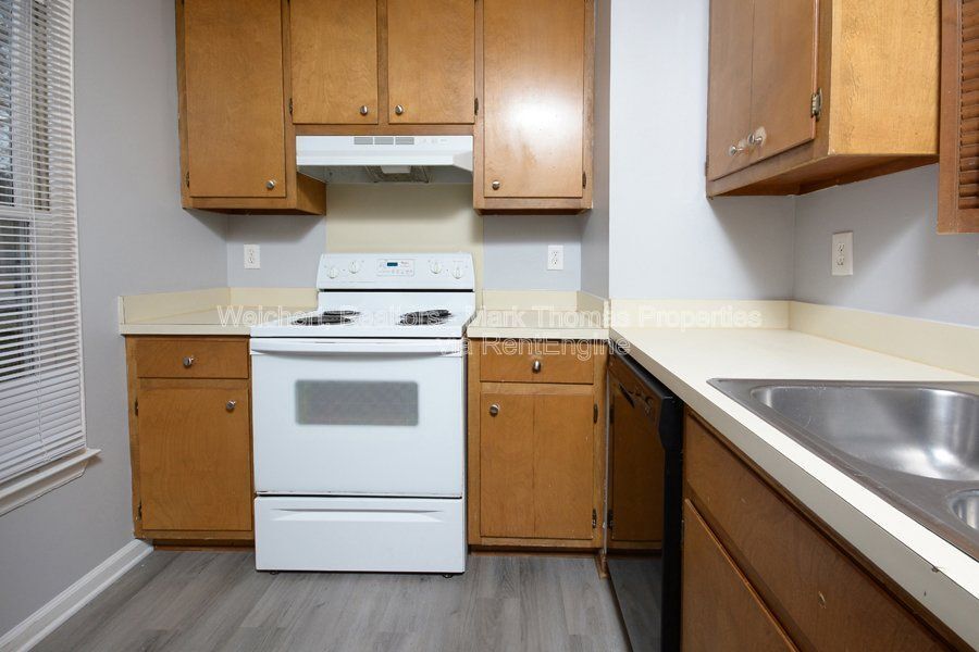 13 Tarawa Terrace, Durham, NC 27705 - Townhome Rentals in Durham NC ...