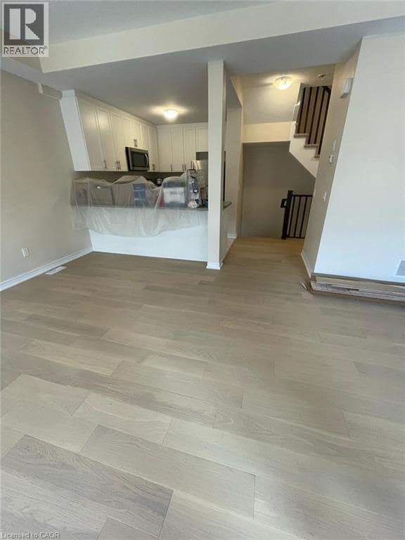 20 Ridgeside Ln, Hamilton, ON L8B 1W5 - Townhouse for Rent in Hamilton ...