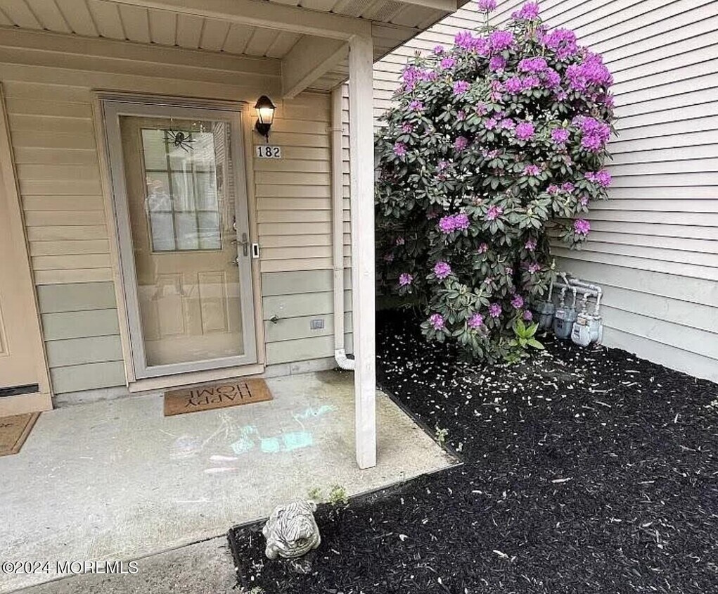 182 Azalea Cir, Jackson Township, NJ 08527 - Condo for Rent in Jackson ...