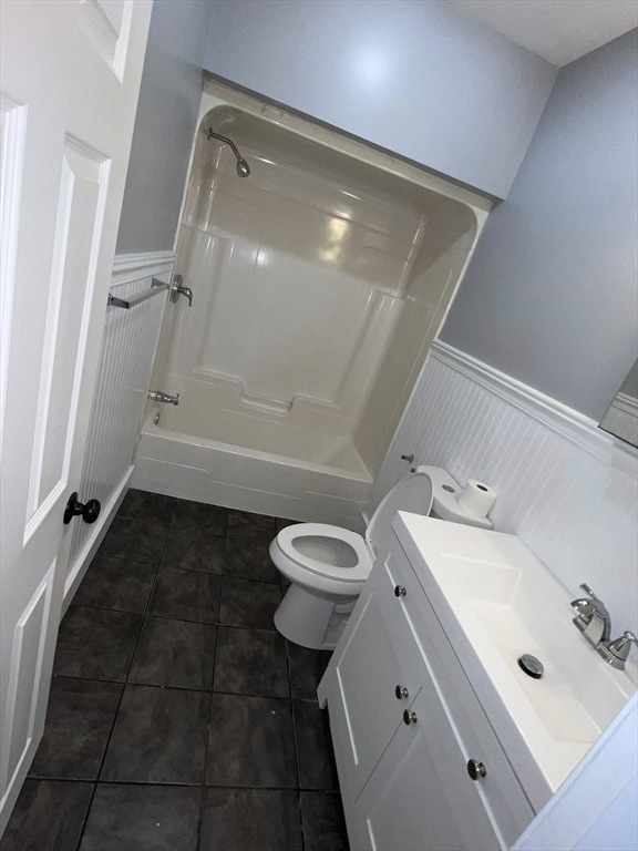 171 Crapo St Unit 3, New Bedford, MA 02744 - Room for Rent in New ...