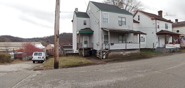 230 6th St Unit Apartment 1, Blawnox, PA 15238 - Apartments in Blawnox ...