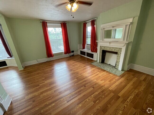 Apartments for Rent with a Walk-In Closet in Rural Ridge PA - Page 3