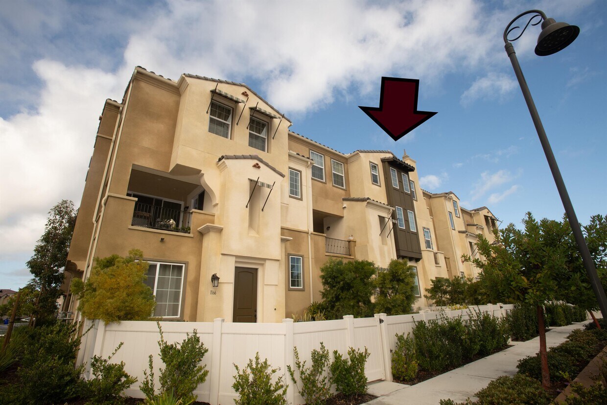 1168 Via Lucero, Oceanside, CA 92056 - Townhome Rentals in Oceanside CA ...
