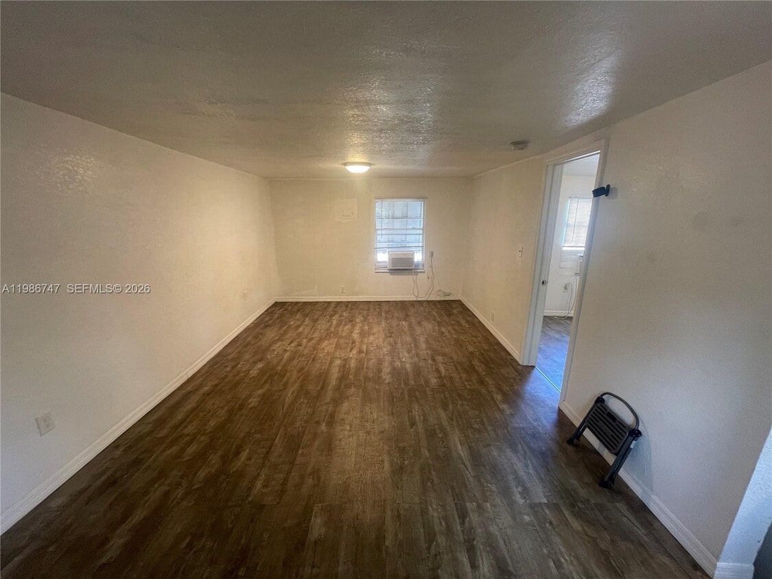 5738 Garfield St Unit B, Hollywood, FL 33021 - Room for Rent in ...