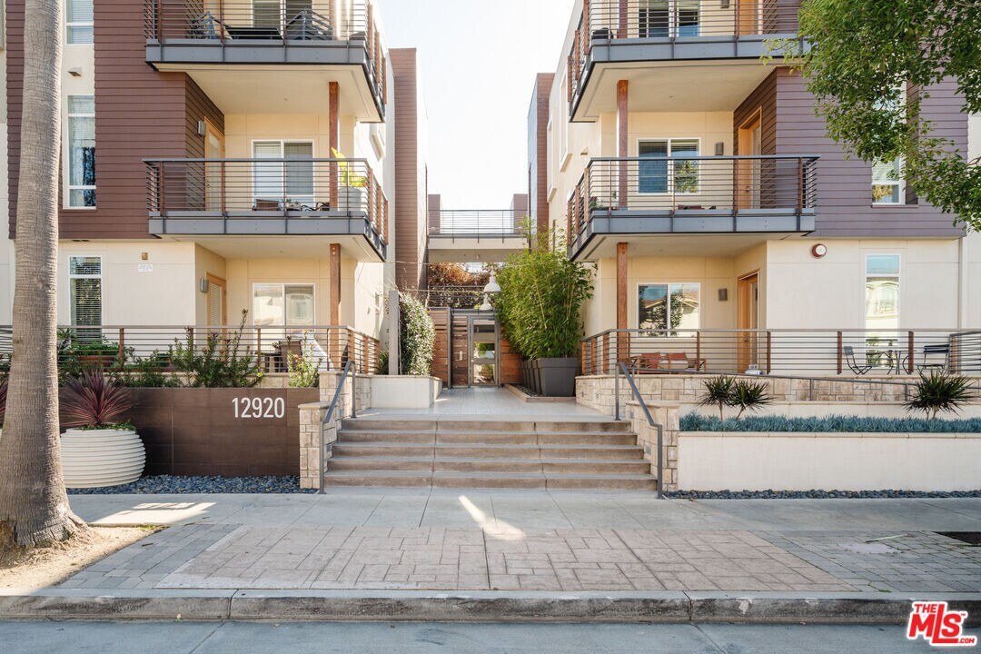 12920 W Runway Rd Unit 251, Los Angeles, CA 90094 - Condo for Rent in ...