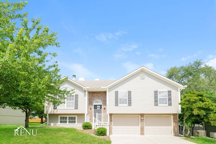 112 E Remington Terrace, Raymore, MO 64083 | Apartments.com