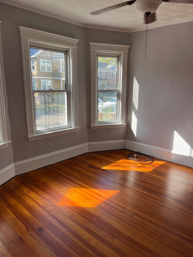 142 Sharon St Unit Len Ferrari, Medford, MA 02155 - 142 Sharon St ...