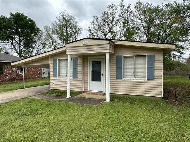 446 Lula Ln, Alexandria, LA 71303 - Condo for Rent in Alexandria, LA ...