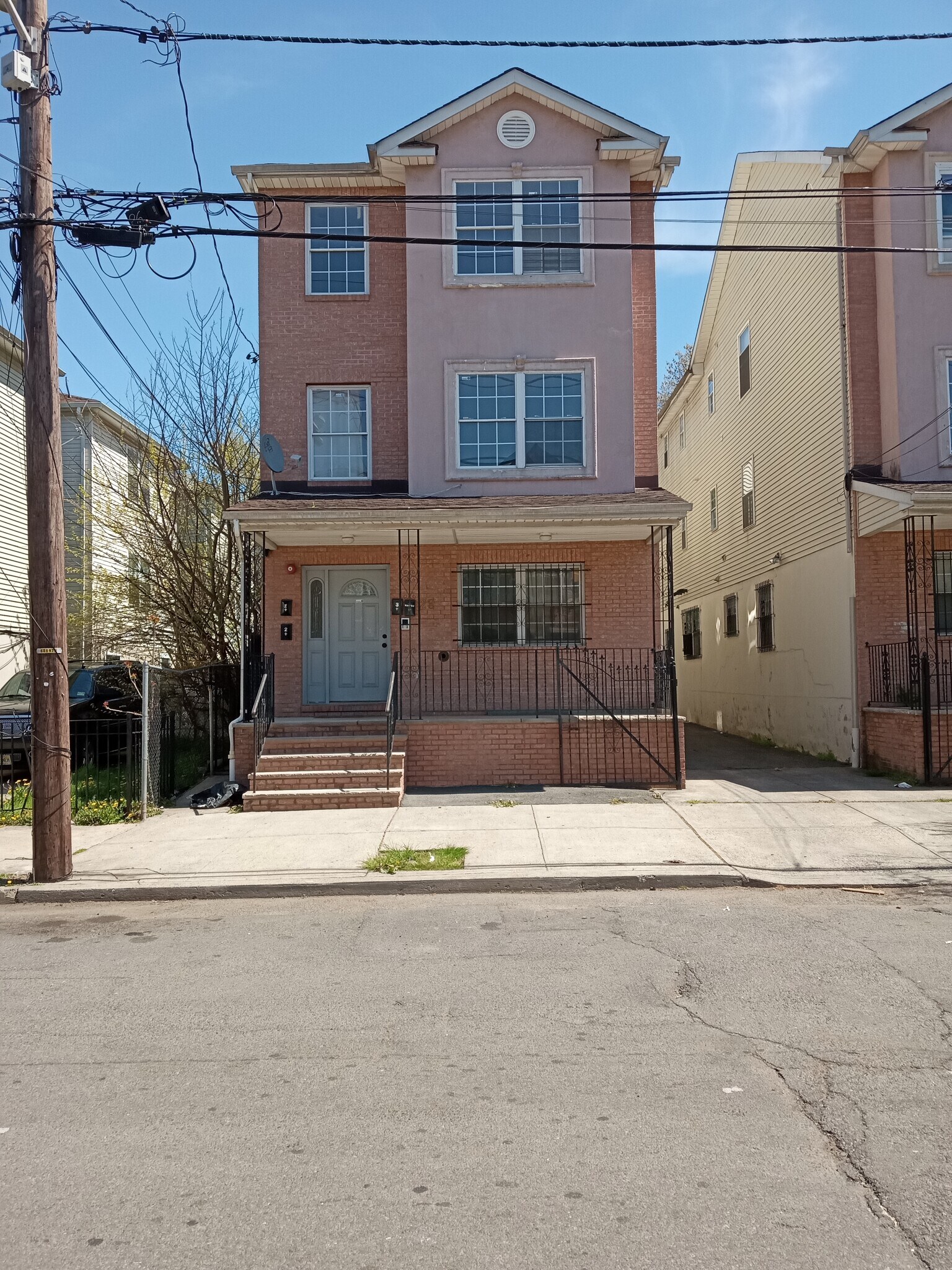 28 Kent St, Newark, NJ 07108 - Townhome Rentals in Newark NJ ...