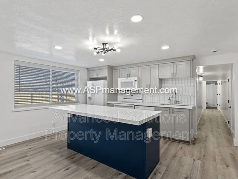 2747 S 2700 E, Salt Lake City, UT 84109 - House Rental in Salt Lake ...