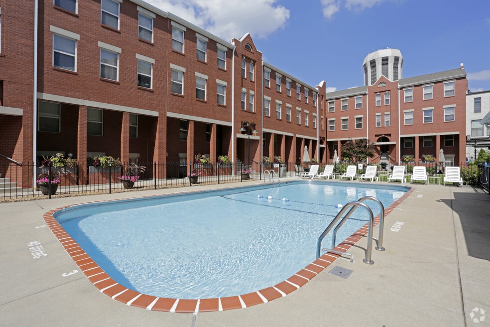 Montvale Senior Living - 2601 Montvale Dr Springfield, IL 62704 ...