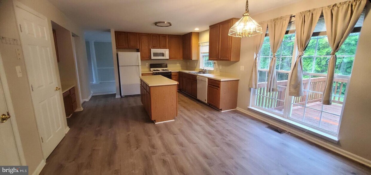 12969 Queen Chapel Rd, Woodbridge, VA 22193 - House Rental in ...