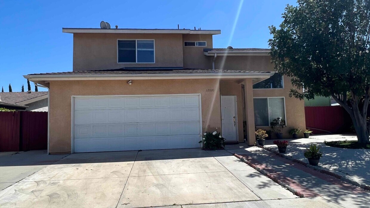 12020 Ratner St, North Hollywood, CA 91605 - House Rental in North ...