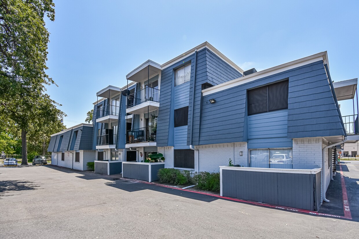 Vista Azul - Apartments in Dallas, TX | Apartments.com