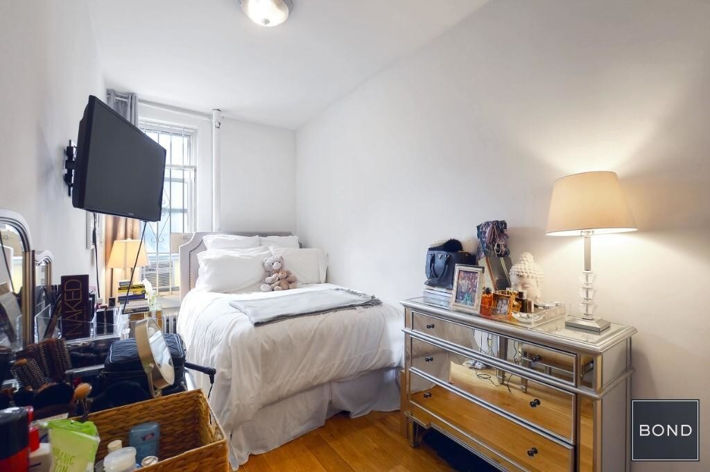 20 Spring St, New York, NY 10012 - 20 Spring St New York, NY 10012 ...