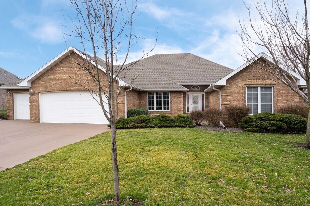 3245 S Ridgewood Ct, Springfield, MO 65804 - House Rental in ...