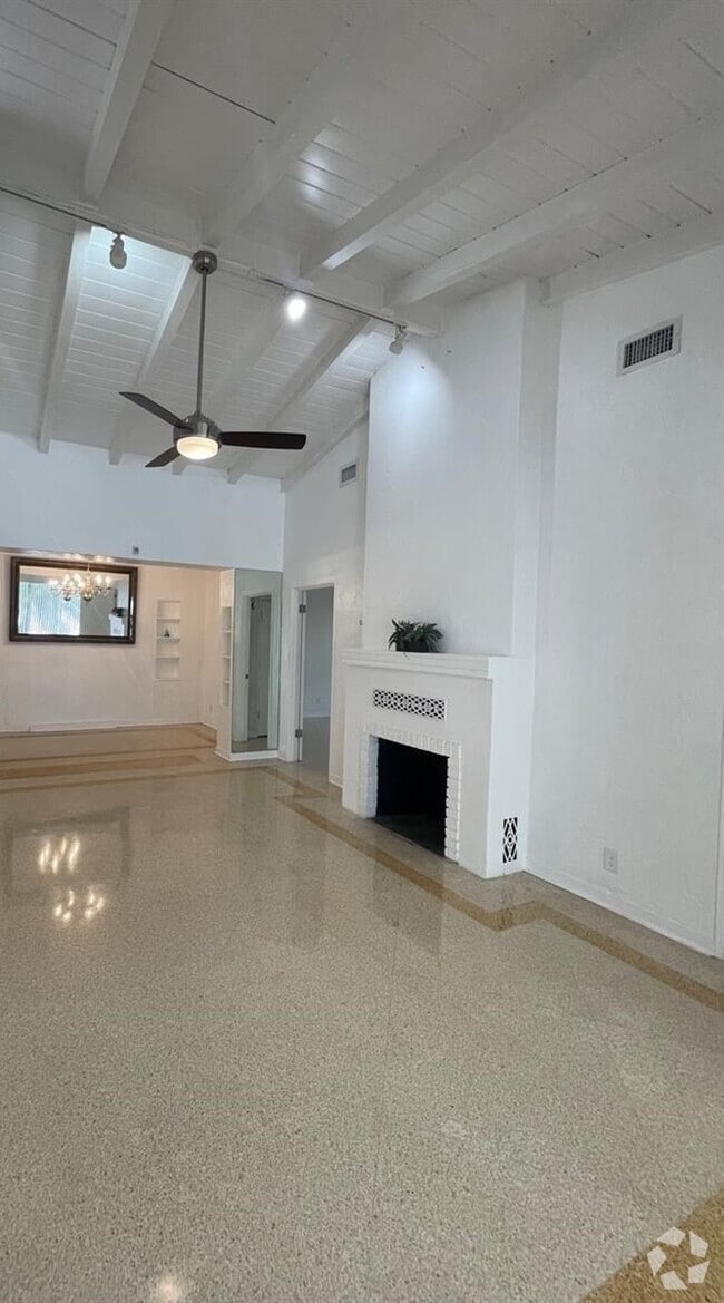 Isle Of Normandy Miami View Apartments for Rent with a Yard - Miami Beach, FL - 1 Rentals ...