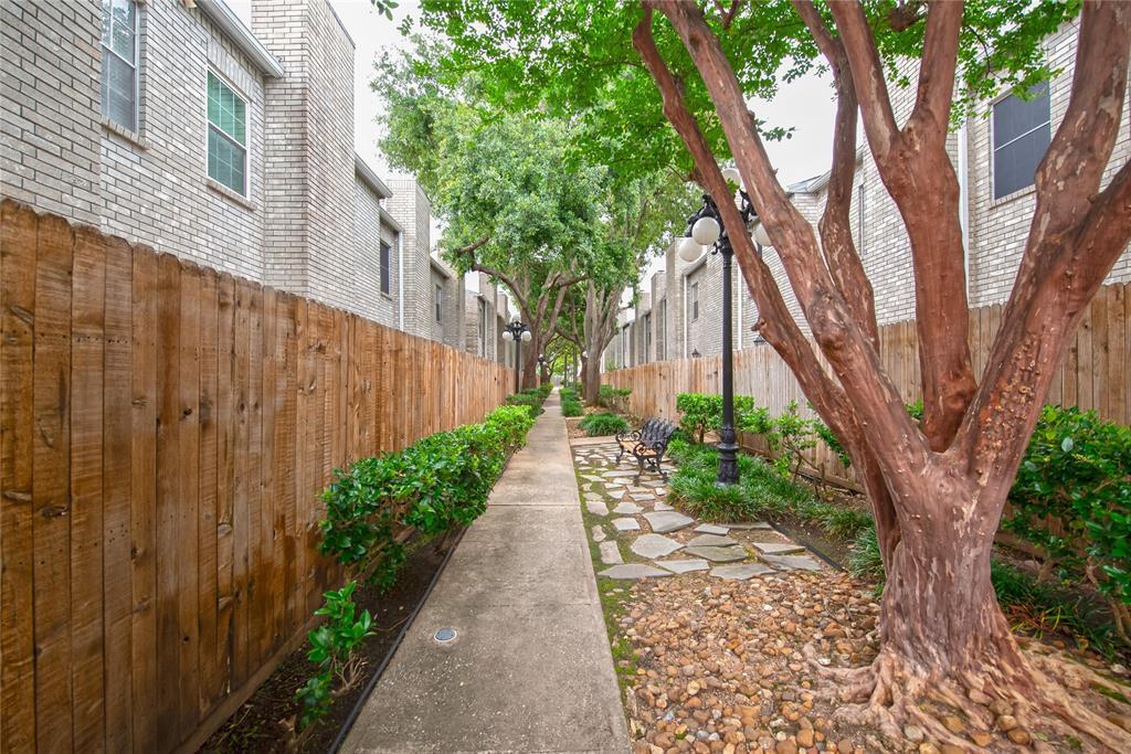 17495 Red Oak Dr Houston, TX 77090 - Alquileres en Houston, TX ...