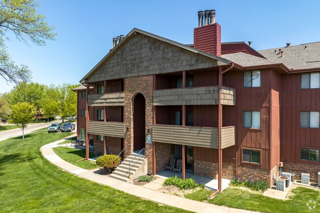 Cedar Heights - Apartments in Omaha, NE | Apartments.com