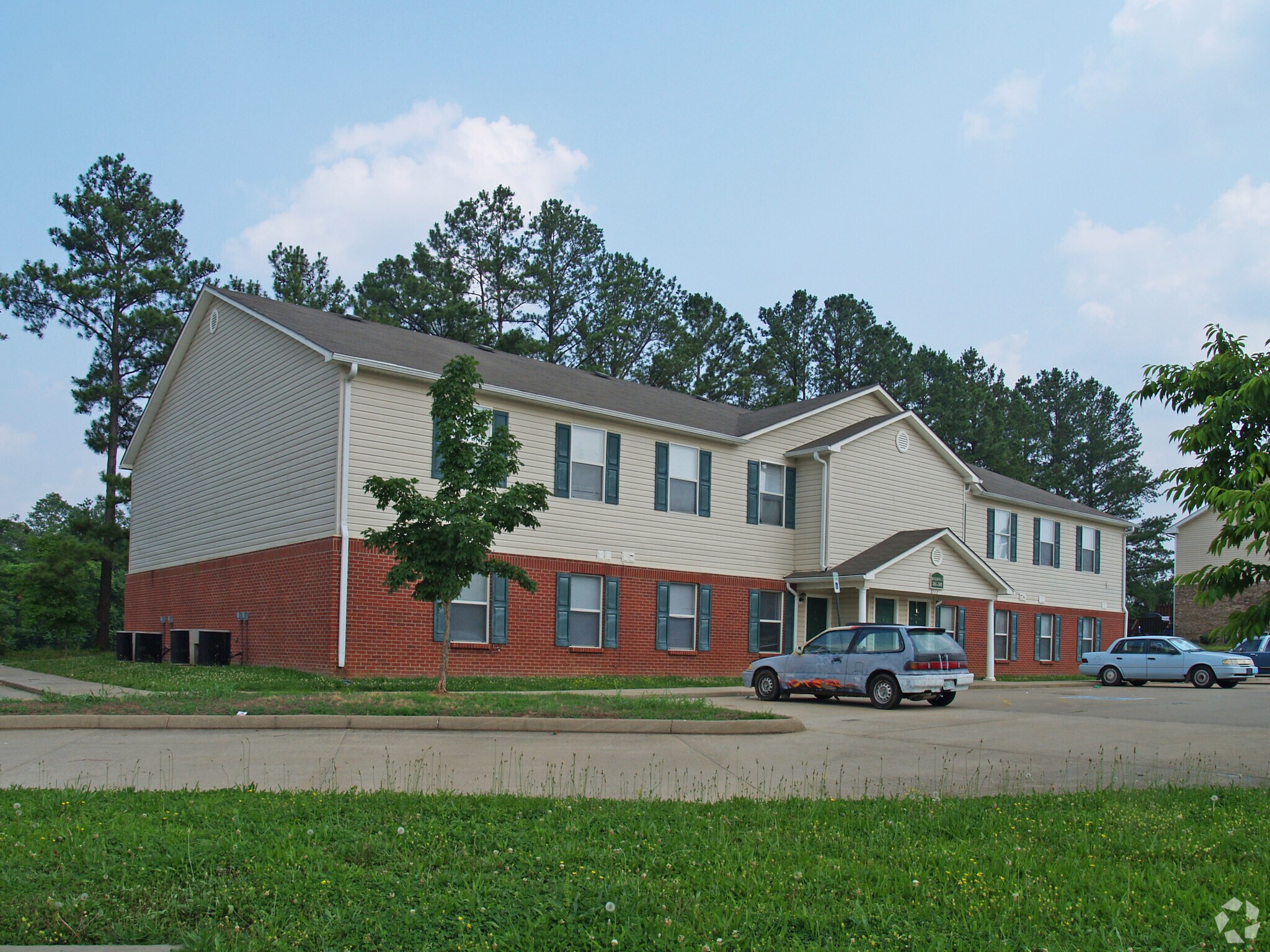 Amber Pointe Apartments - 2113-2119 Ringgold Ct Clarksville, TN 37042 ...