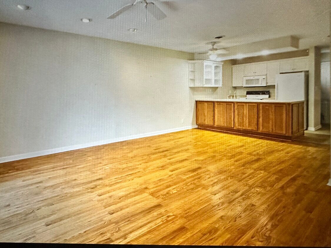 38 Lakeshore Ln Unit 50, Crossville, TN 38558 - Condo for Rent in ...