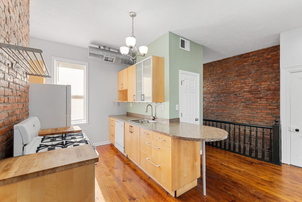 5262 Butler St Unit 5262 Butler Street 2nd Floor, Pittsburgh, PA 15201 ...