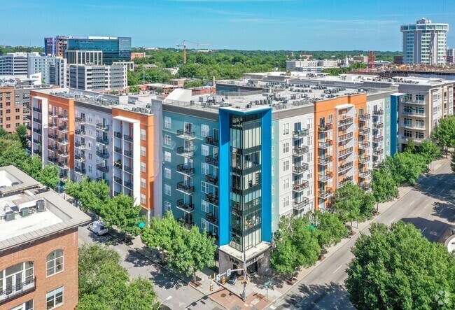MAA Hue - 300 W Hargett St Raleigh, NC | Apartments.com