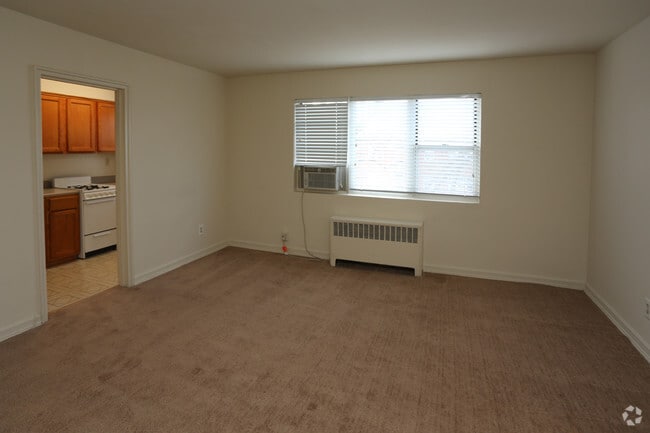 Courtyard Park Apartments Rentals - Hyattsville, MD | Apartments.com