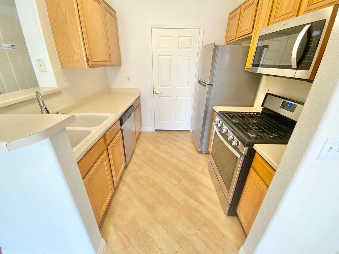 7119 S Durango Dr Unit 304, Las Vegas, NV 89113 - Condo for Rent in Las ...