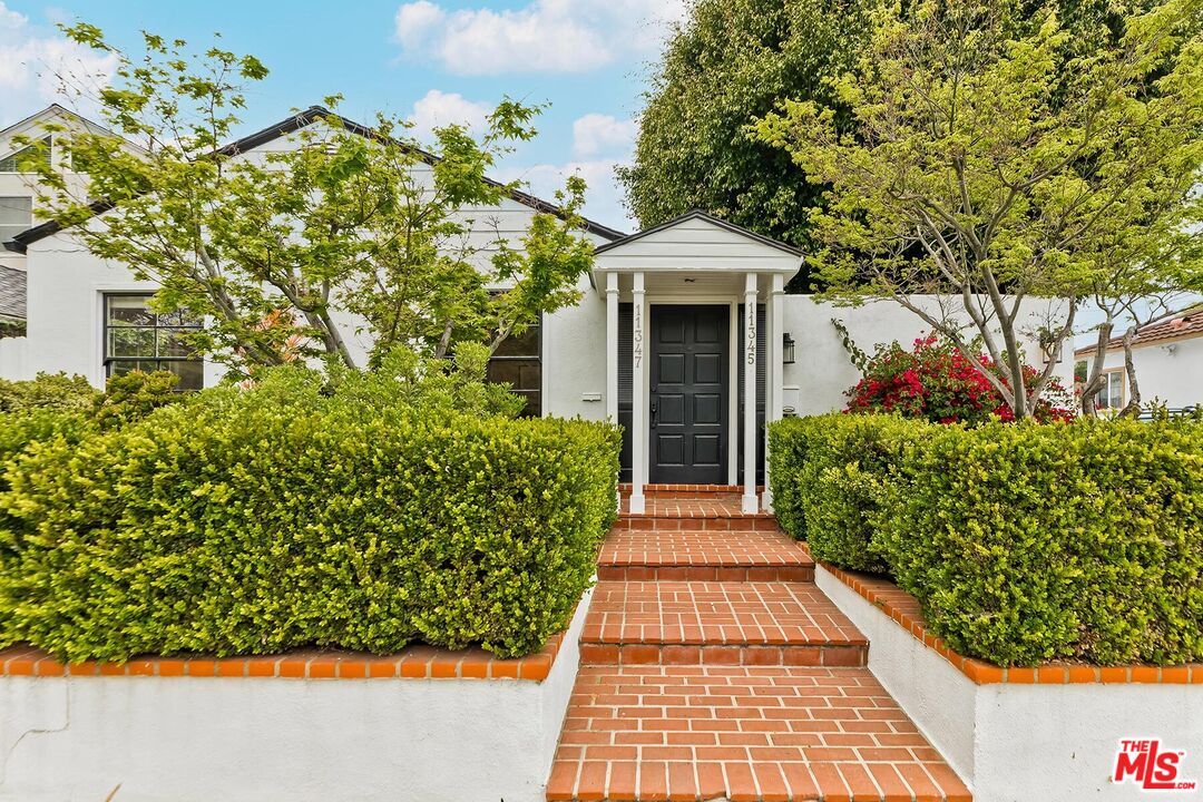 11347 Waterford St, Los Angeles, CA 90049 - Condo for Rent in Los ...