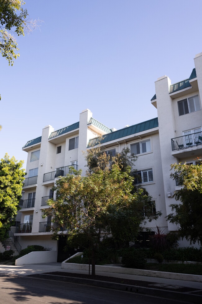 13030 Valleyheart Dr Unit 108, Studio City, CA 91604 - Condo for Rent ...