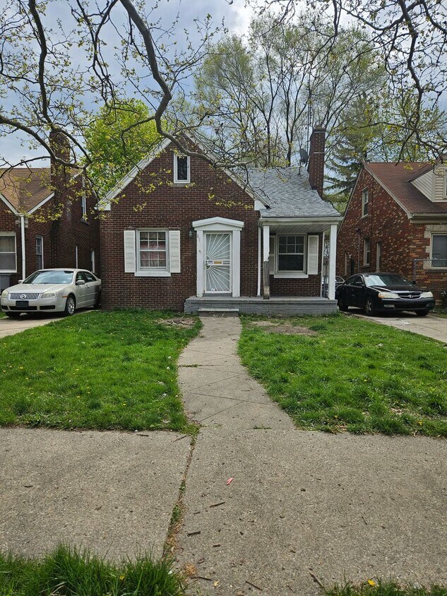 10848 Lakepointe St, Detroit, MI 48224 - House Rental in Detroit, MI ...