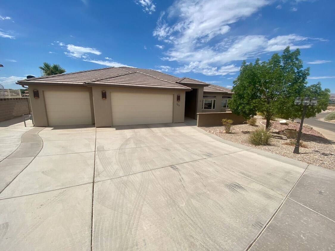 762 St James Ln, Saint George, UT 84790 - House Rental in Saint George ...
