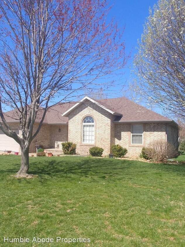 1005 E Eagle Rock Dr, Ozark, MO 65721 - House Rental in Ozark, MO ...