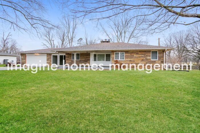 Large 3 Bedroom Single Family Home in Indi... - House for Rent in ...