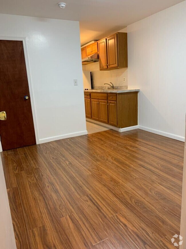 Little Saigon Studio Apartments for Rent - Philadelphia, PA - 3 Rentals ...