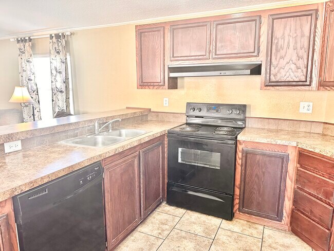 17148 N Sunflower Ave, Gardendale, TX 79758 - House Rental in ...