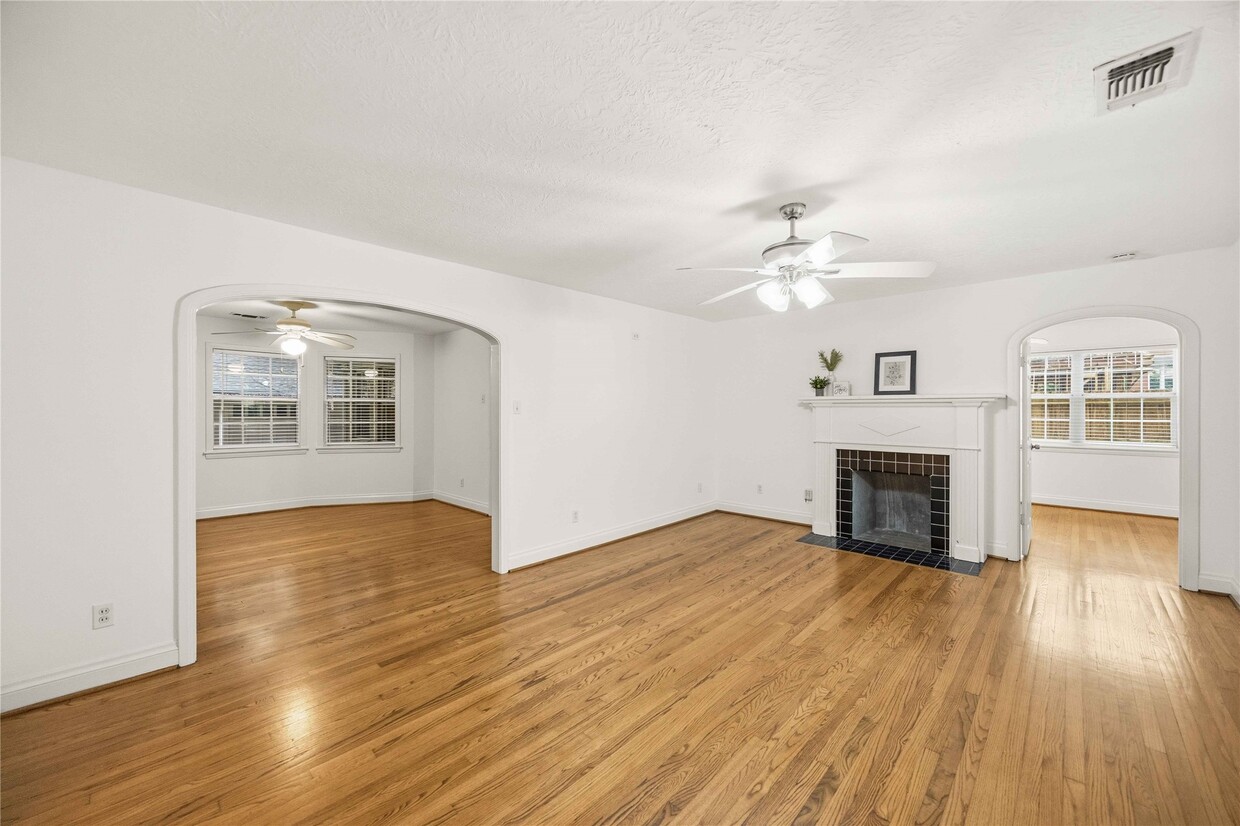 2022 Southgate Blvd, Houston, TX 77030 - House Rental in Houston, TX ...