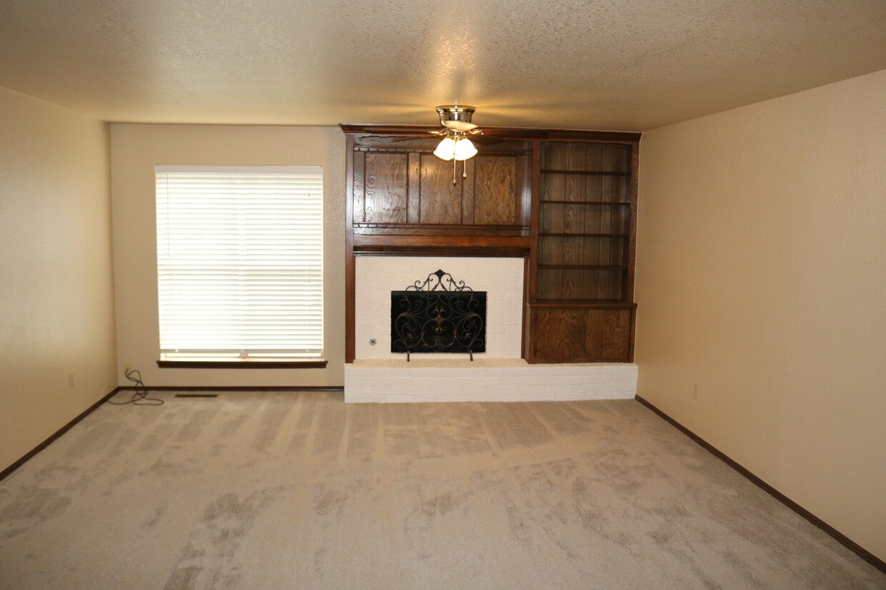 3820 Summer Cloud Dr, Edmond, OK 73013 - Townhome Rentals in Edmond OK ...