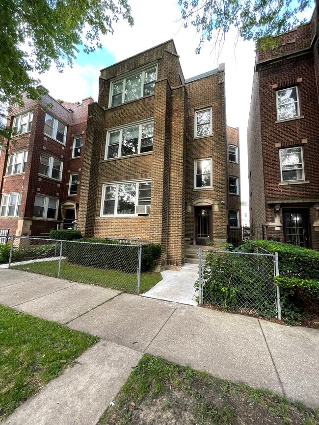 6531 N Newgard Ave Unit 3, Chicago, IL 60626 - Apartments in Chicago ...