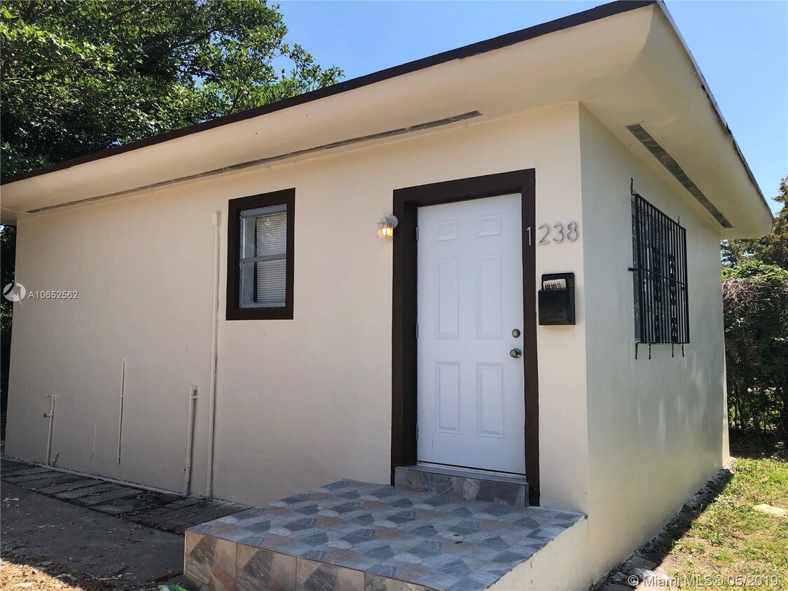 1236 NW 45th St Unit 1238, Miami, FL 33142 - Room for Rent in Miami, FL ...