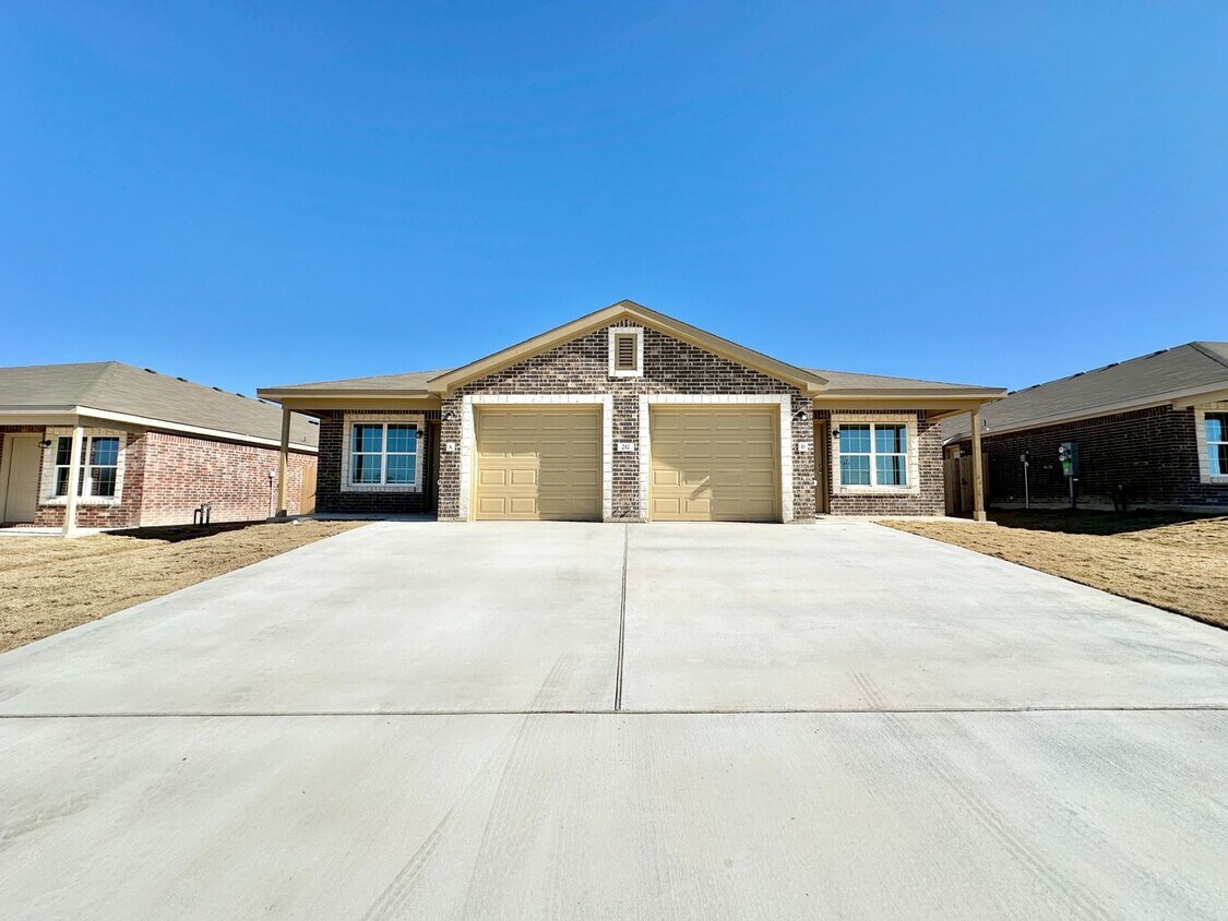 217 A Dolphin Dr Unit 217 B Dolphin, Temple, TX 76501 - Room for Rent ...