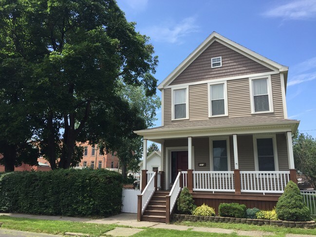 721 4th Ave Unit 1, Watervliet, NY 12189 - Condo for Rent in Watervliet ...