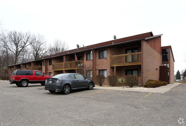 Ellet Deluxe Apartments - Akron, OH | Apartments.com