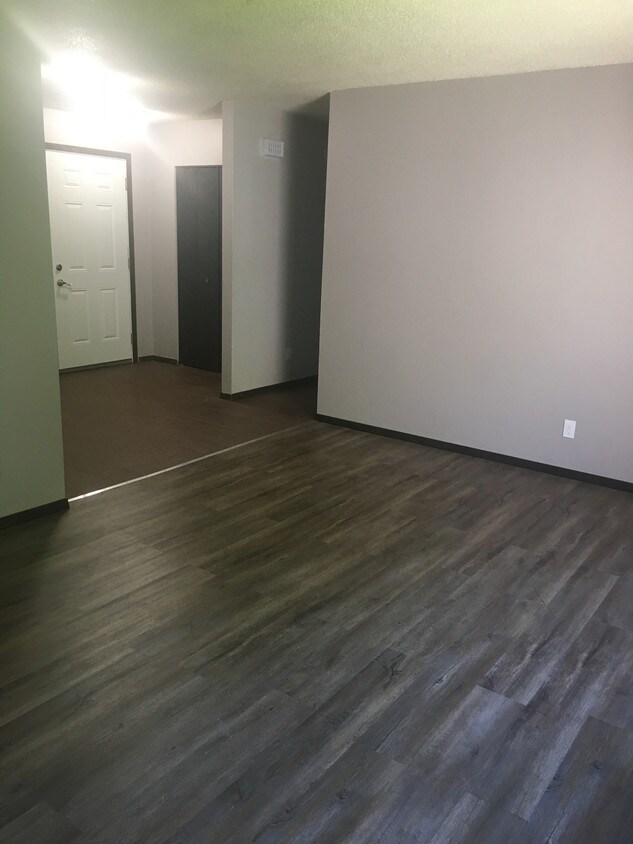 407 W Fir Ave Unit 16, Fergus Falls, MN 56537 - Condo for Rent in ...